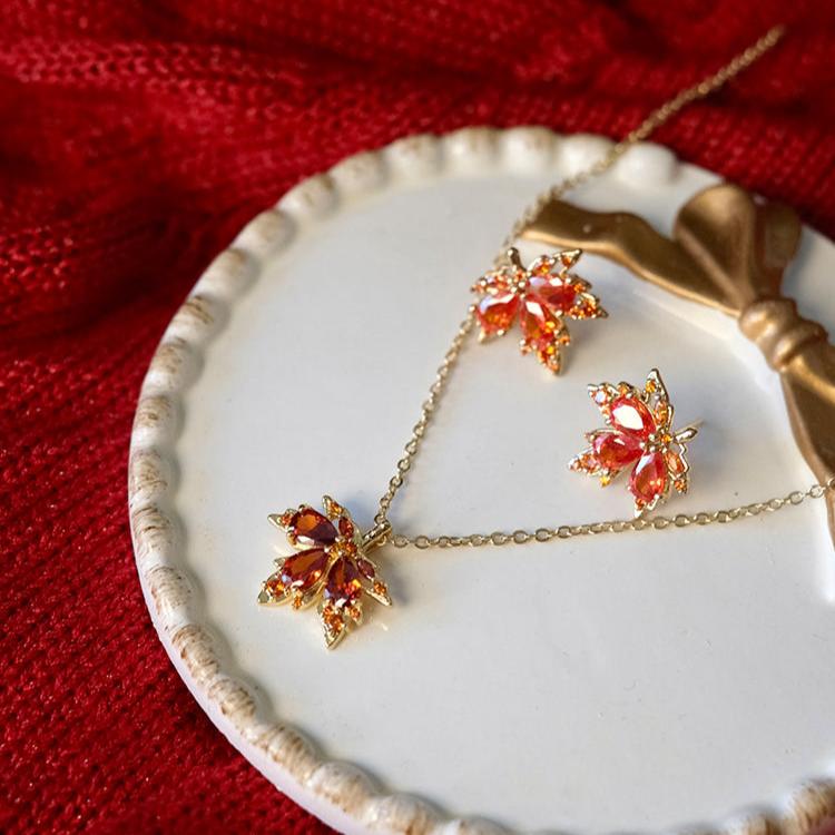 Maple Leaf Necklace | Abbott Atelier | Artisan Jewelry